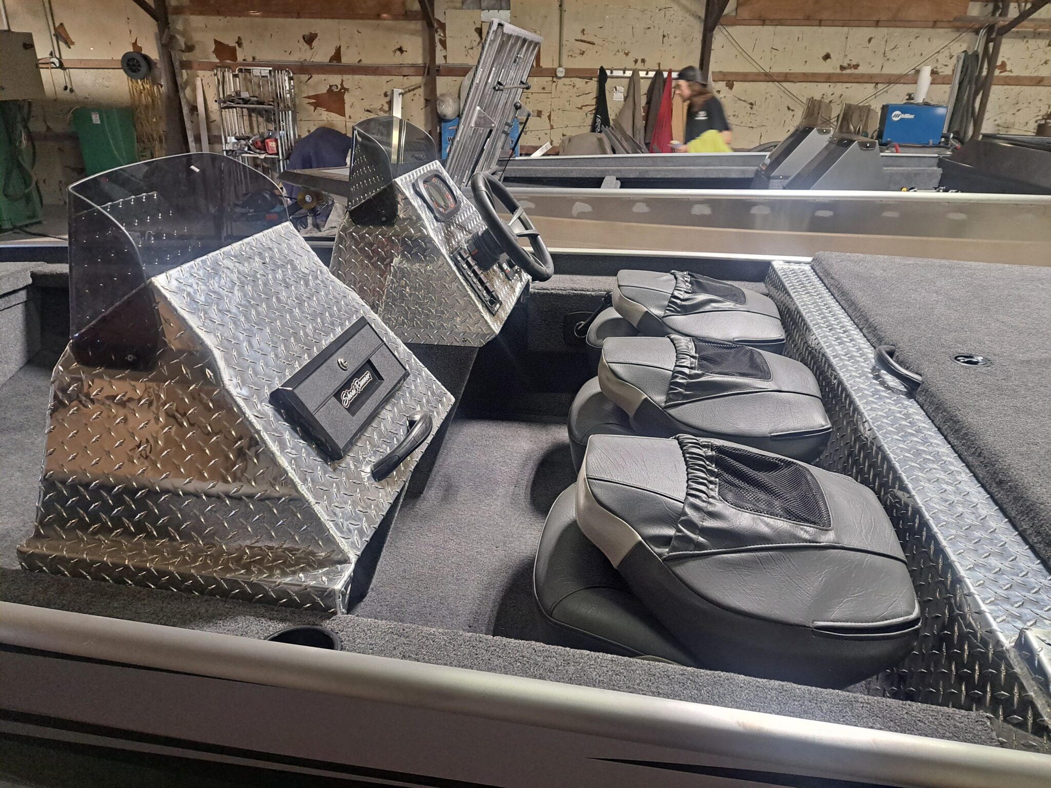 2060 SHOAL RUNNER® SCR – Miracle Marine Jets